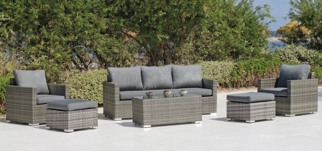 SUMMER 2024: CHOOSE YOUR OUTDOOR FURNITURE
